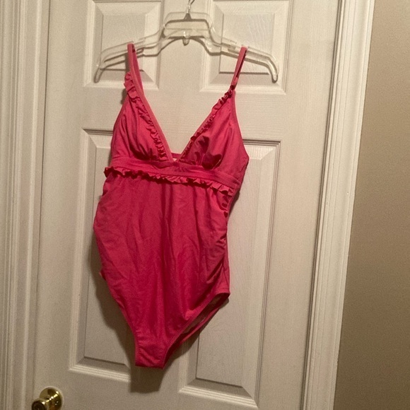 Isabel Maternity by Ingrid & Isabel | Swim | 55 Isabel Maternity Pink ...